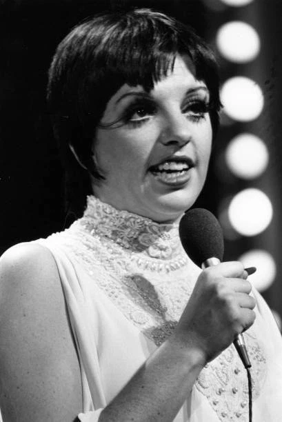 SINGER & ACTRESS Liza May Minnelli, daughter Judy Garland & Vi- 1972 ...