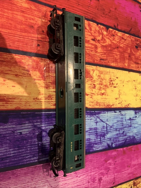 TRI-ANG `OO` R29/221 Southern Green Mainline Composite Coach Rn S15034 ...