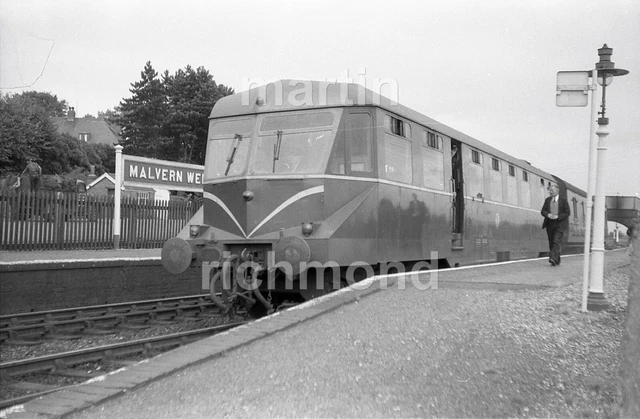 MALVERN WELLS STATION Ex GWR Railcar & Parcels Van July 1960 35mm ...