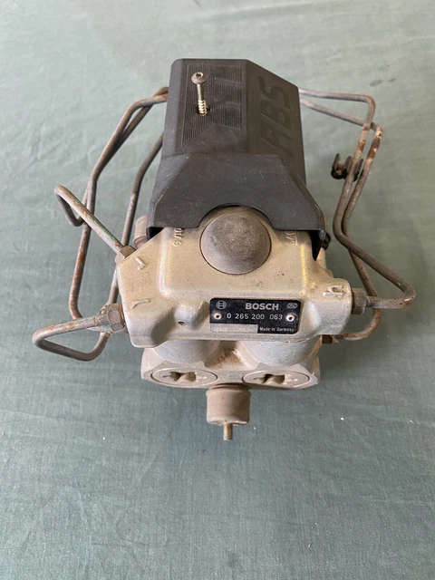 HOLDEN STATESMAN CAPRICE VS VR ABS MODULE V6 V8 304 Genuine Calais USED ...