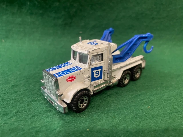 MATCHBOX CONVOY PETERBILT Tow Truck Wrecker 1:80 M9 Police 26 £4.99 ...