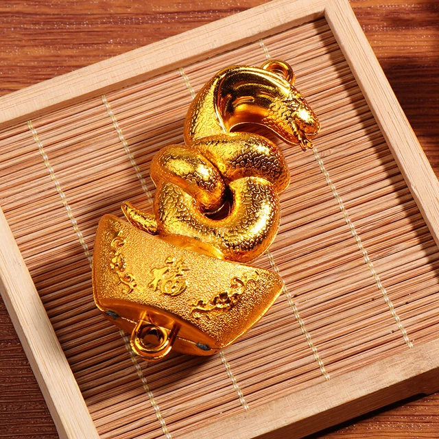 2025 YEAR OF The Snake Gold-Plated Plastic Zodiac Snake Pendant Lucky ...