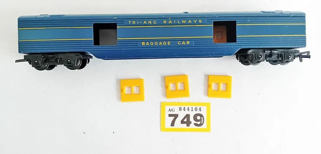 TRIANG R130 TRIANG Railways blue baggage car 00 scale 749 £4.00 ...