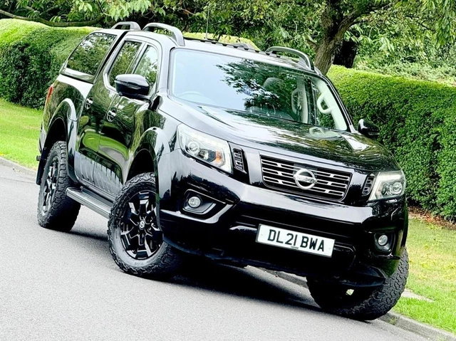 NISSAN NAVARA 2.3 dCi N-Guard Auto 4WD Euro 6 4dr £9,550.00 - PicClick UK