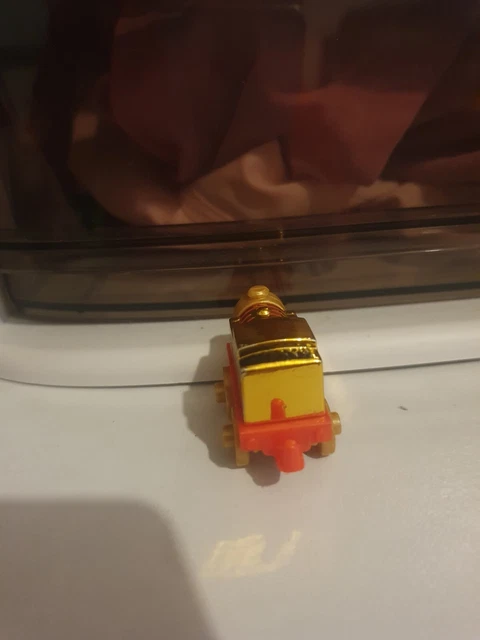 RARE GOLD THOMAS Mini Train Thomas And Friends Minis Thomas The Tank ...