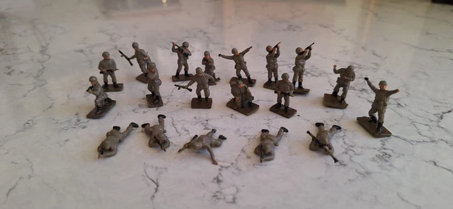 VINTAGE AIRFIX MODEL Soldiers HO/OO 1/72 scale British Paratroopers £5. ...