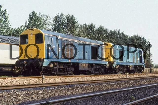 UK DIESEL TRAIN Railway Photograph Of Class 20 20096 Loco. Rm20-156 £1. ...