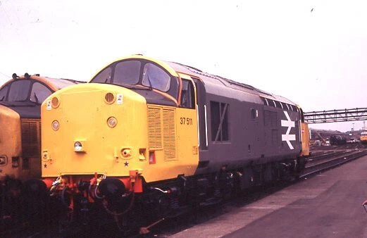 ORIGINAL COLOUR SLIDE of ex works 37511 BR class 37 diesel loco £2.50 ...