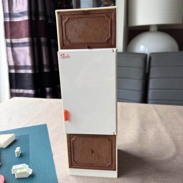 VINTAGE SINDY DOLL Fridge with Food, Drink Accessories £33.98 - PicClick UK