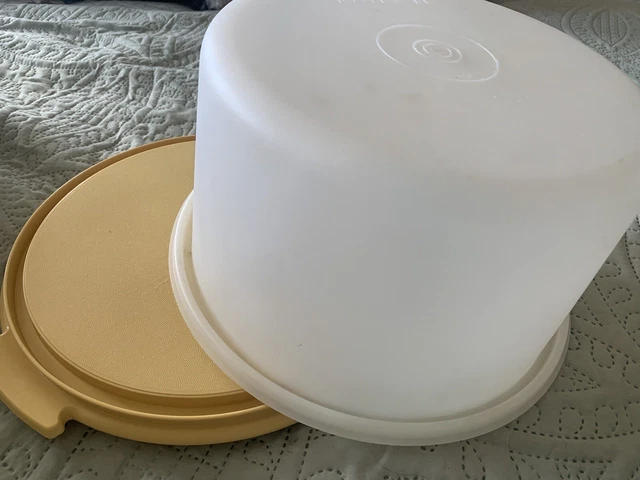 VINTAGE TUPPERWARE LARGE Round Cake Keeper Includes Base And Lid No ...