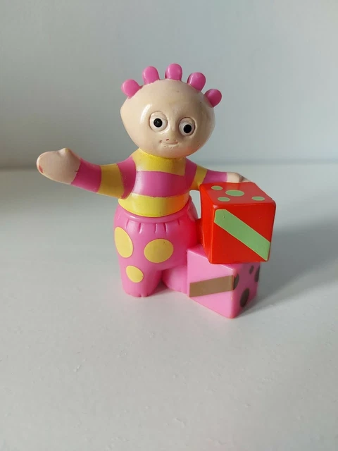 CBEEBIES IN THE Night Garden Tombliboo Eee Figure Cake Topper 7cm £1.75 ...