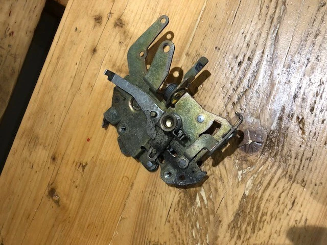 MERCEDES SPRINTER SLIDING Door Lock Latch Right Side Rh Fits 95/06 ...