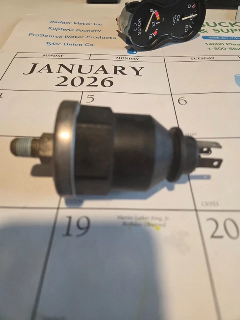 NOS GM OIL Pressure Sending Unit Sensor Switch 3 Terminal Prong ...