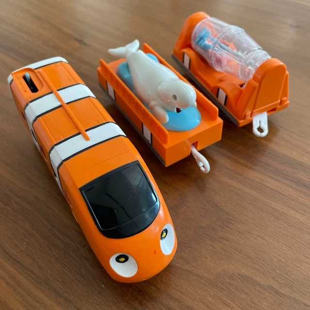 TAKARA TOMY PLARAIL Disney Dream Railway Nemo Lucky Fin Train Tested ...