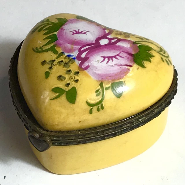 SUPERB HEART PILLAR Box Porcelain Limoges Porcelain Trinket Boxes 13 £ ...