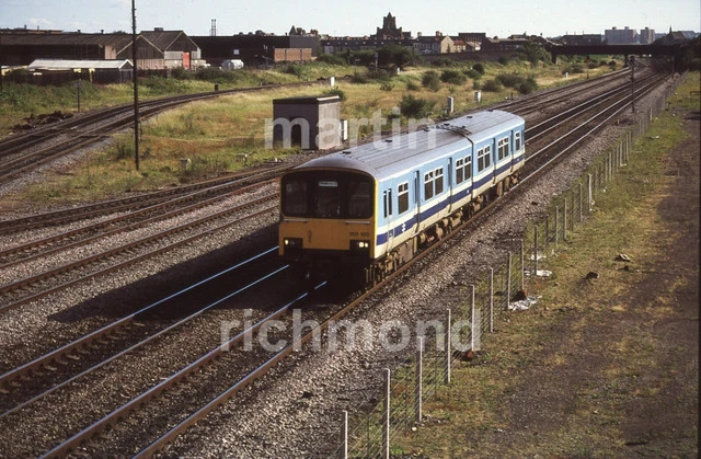 BRITISH RAIL CLASS 150 DMU 150105 Unmounted 35mm Slide RN440 £2.99 ...