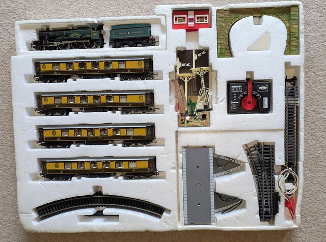 HORNBY OO GAUGE Silver Jubilee Pullman Set Steam Loco 4983 4 x Coach ...