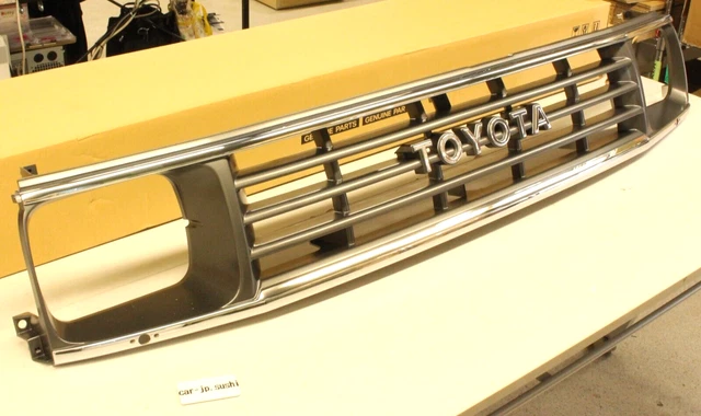 GRILLE DE RADIATEUR avant TOYOTA Genuine Land Cruiser 70 BJ73 LJ7# RJ7# 53101... EUR 440,83 ...