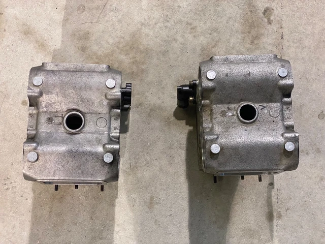 DUCATI T1 996 SPS Desmo Engine Motor Bare Cylinder Heads Head 916 ...