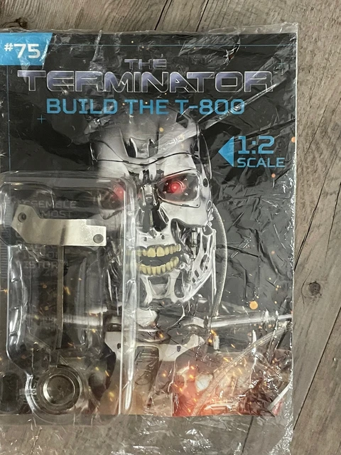 1:2 SCALE HACHETTE TERMINATOR BUILD THE T-800 Bundle Of 17 Issues £200. ...