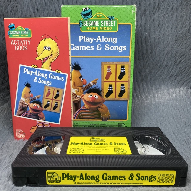 SESAME STREET: PLAY Along Games Songs VHS Tape 1986 With Activity Book ...