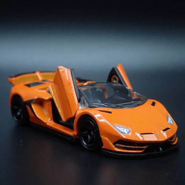 LAMBORGHINI AVENTADOR SVJ Roadster Supercar 1:64 Maßstab Diorama ...