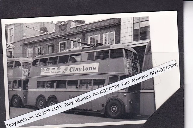 LONDON TRANSPORT - F1 Type Trolley Bus No. 676 On Route 655 - Photo ...
