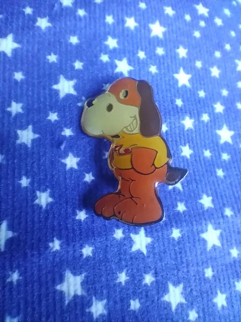 EXTREMELY RARE ALTON Towers Henry Hound Badge (134) £31.91 - PicClick UK