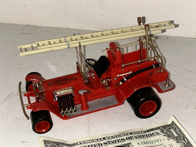 RARE VINTAGE MONOGRAM Fire Truck Iron 1:24 Scale Model Toy Tom Daniel ...