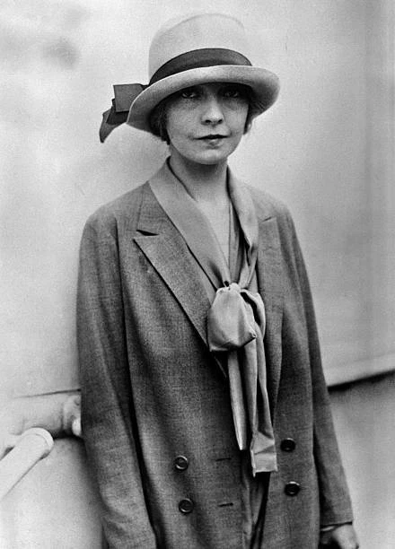 AMERICAN ACTRESS LILLIAN Gish in 1927 in the United States Historic Old ...