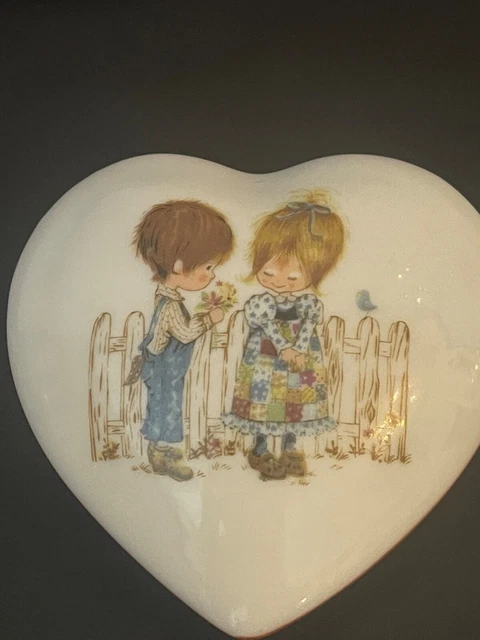 PORZELLAN HERZ DOSE Sahra Kay Miss Petticoat Vintage EUR 15,00 ...