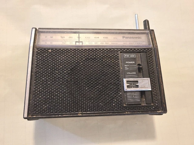 VINTAGE PANASONIC AM-FM Radio AC-Battery 2-Band Receiver Model RF-537 ...