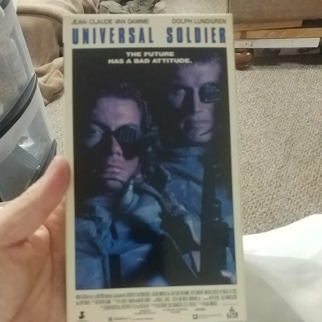 UNIVERSAL SOLDIER-VHS-JEAN-CLAUDE VAN Damme/Dolph Lundgren-Ski-Fi EUR 9,90 - PicClick DE