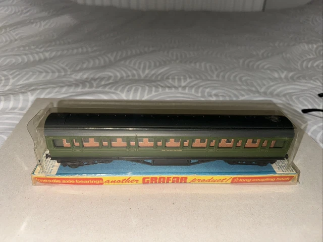 GRAFAR SOUTHERN COACH GREEN 1787 OO Gauge boxed Box Split £14.99 ...