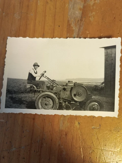 FOTO GIOVANE PIMPF su trattore trattore trattore Kramer Deutz ...