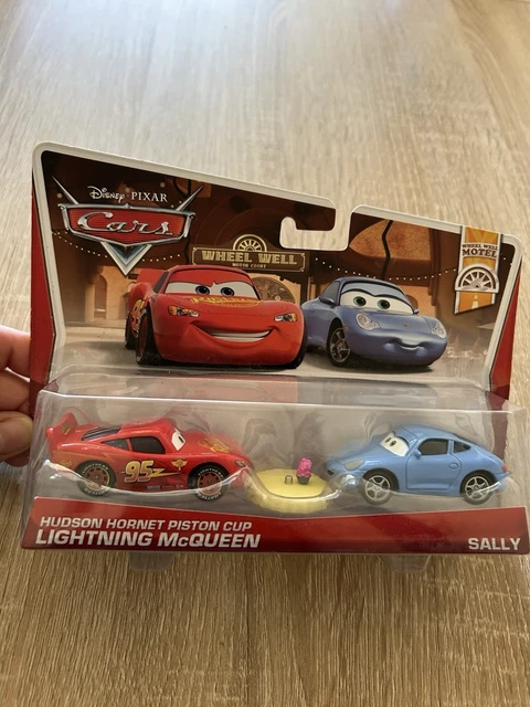DISNEY PIXAR CARS HUDSON HORNET PISTON CUP LIGHTNING MCQUEEN & SALLY £42.32 - PicClick UK