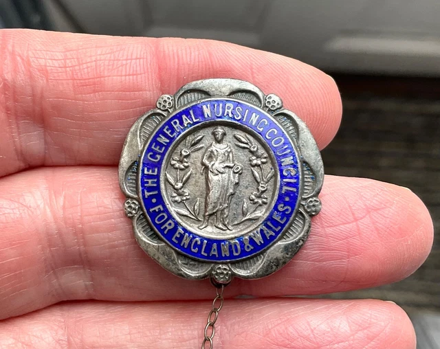 VINTAGE GENERAL NURSING council England & Wales nurses silver pin badge ...