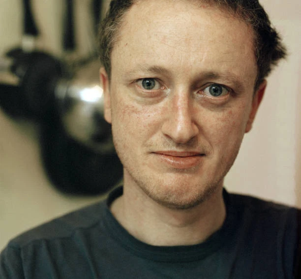 MICHAEL LANDY BRITISH artist 2002 Old Photo $9.00 - PicClick AU