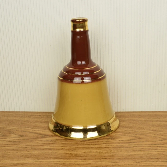 WADE BELL’S SCOTCH Whisky Bell Decanter Pottery Perth Scotland Vintage ...
