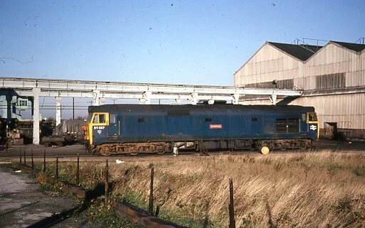 ORIGINAL COLOUR SLIDE of 50037 BR class 50 diesel loco £2.25 - PicClick UK