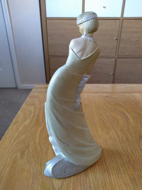 VINTAGE IVORY PRINCESS Enesco Parastone Ed van Rosmalen Lady With Cat ...