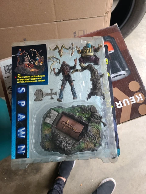 FIGURINE ARTICULÉE SPAWN The Movie "The Graveyard Playset" McFarlane ...