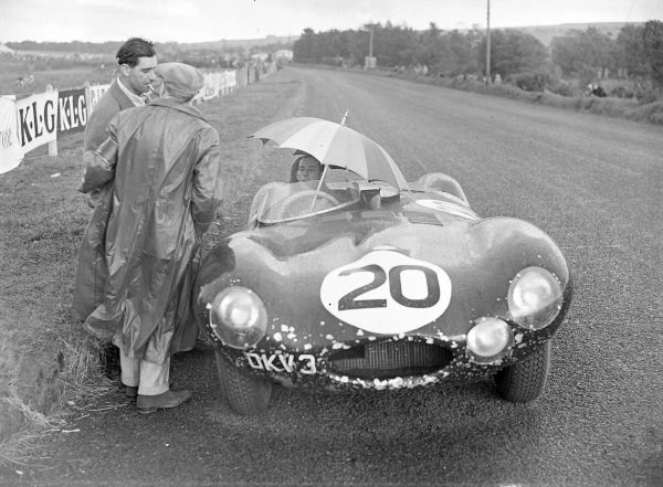 STIRLING MOSS PETER Walker Jaguar D Type 1954 Motor Racing Old Photo 1 ...