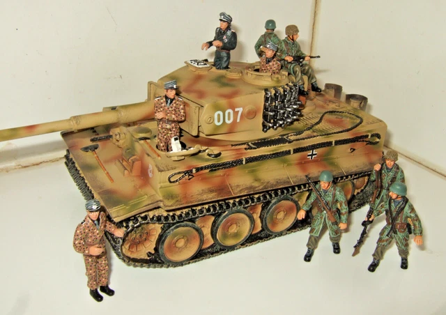FRONTLINE WGTR.3 WW2 German King Tiger Tank Figures , Ardennes 1944 in ...