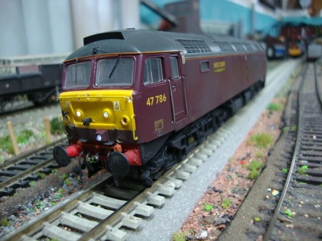 VITRAINS CLASS 47 in West Coast Railways livery, DCC fitted, weathered ...