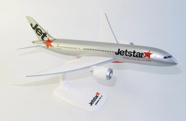 JETSTAR BOEING 787-8 1/200 scale aircraft desk model NEW $82.50 ...