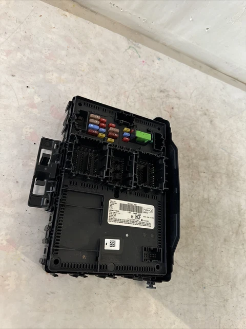 2020 FORD ESCAPE Fuse Relay Block Body Control Module Bcm Oem ...