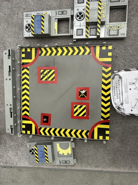 ROBOT WARS MINIBOTS Battle Arena Vintage BBC With Minibots £45.00 ...