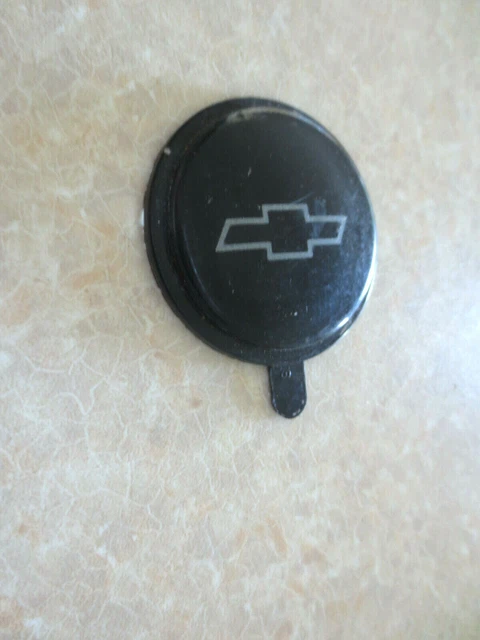 ORIGINAL CHEVROLET CAR small round plastic badge / emblem ...