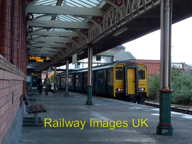 RAILWAY PHOTO CLASS 150 DMU ATW Sprinter at Llandudno Junction c2010 £2 ...